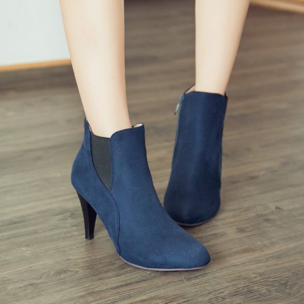 Bottines, bouts pointus, aspect daim, bleues, talons 8 cm, Kazan