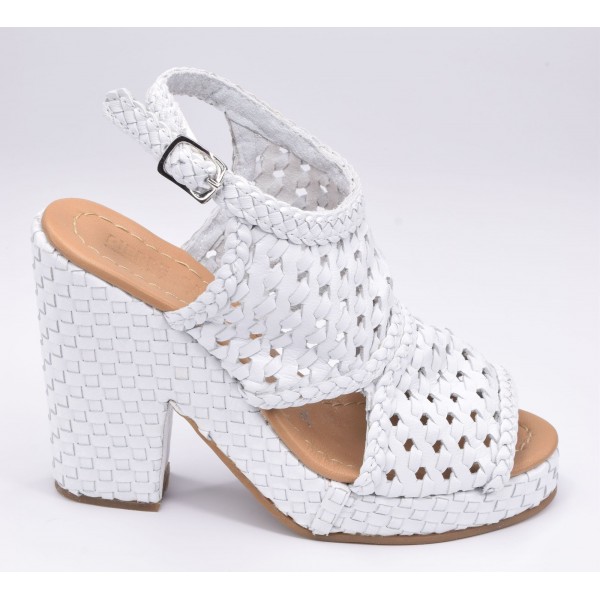 Sandálias com Plataforma, Couro Branco Trançado, Pierre Cardin | Sapatinhos