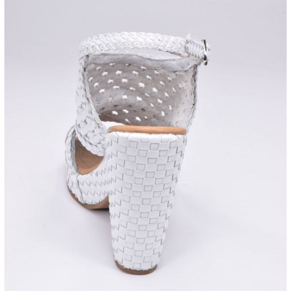 Sandálias com Plataforma, Couro Branco Trançado, Pierre Cardin | Sapatinhos